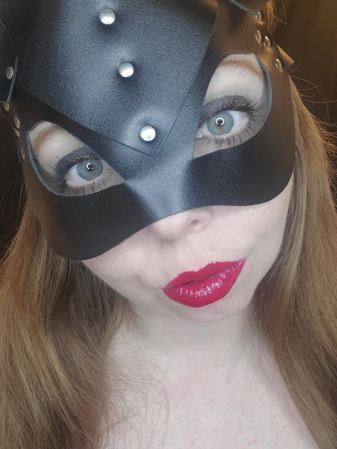 Kink Gallery - Tiny Miss Morgan